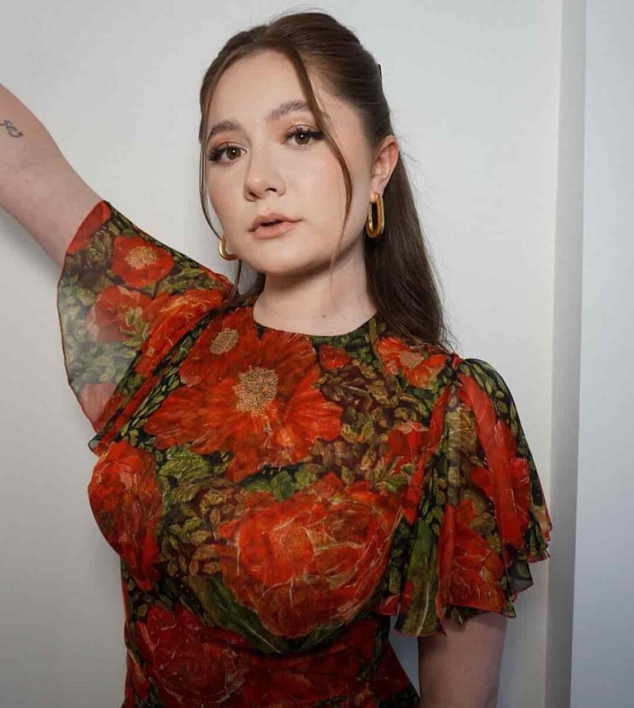 Emma Kenney Net Worth, Family, Boyfriend, Biography, and More